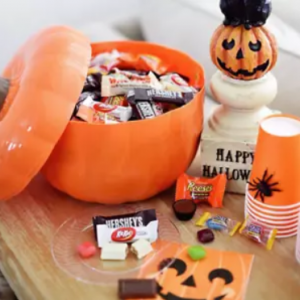 Walmart Halloween Candy & Treats 240 Cts. Variety Chocolate $14.74 ...